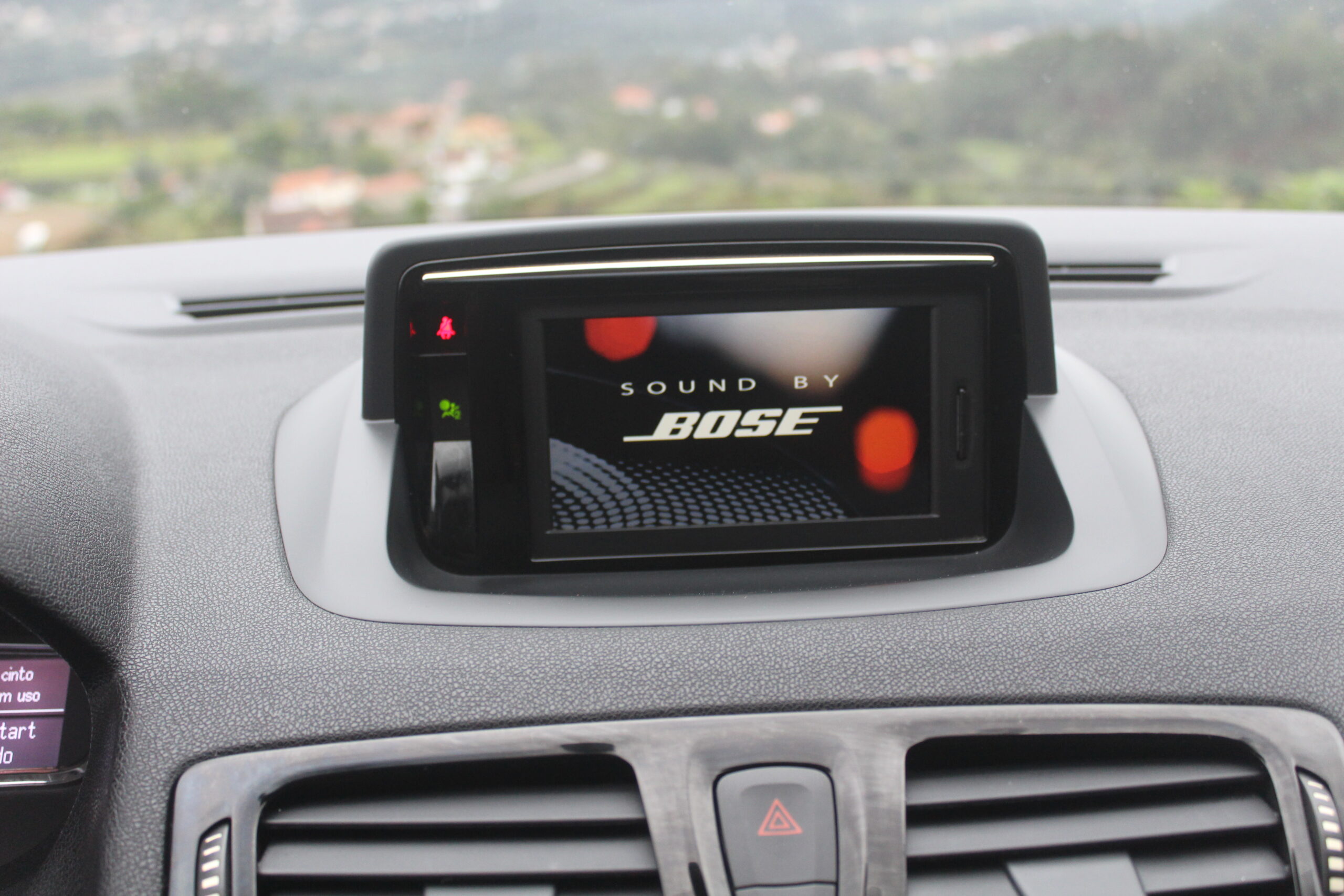 Renault Megane Bose Edition – JPE Automóveis